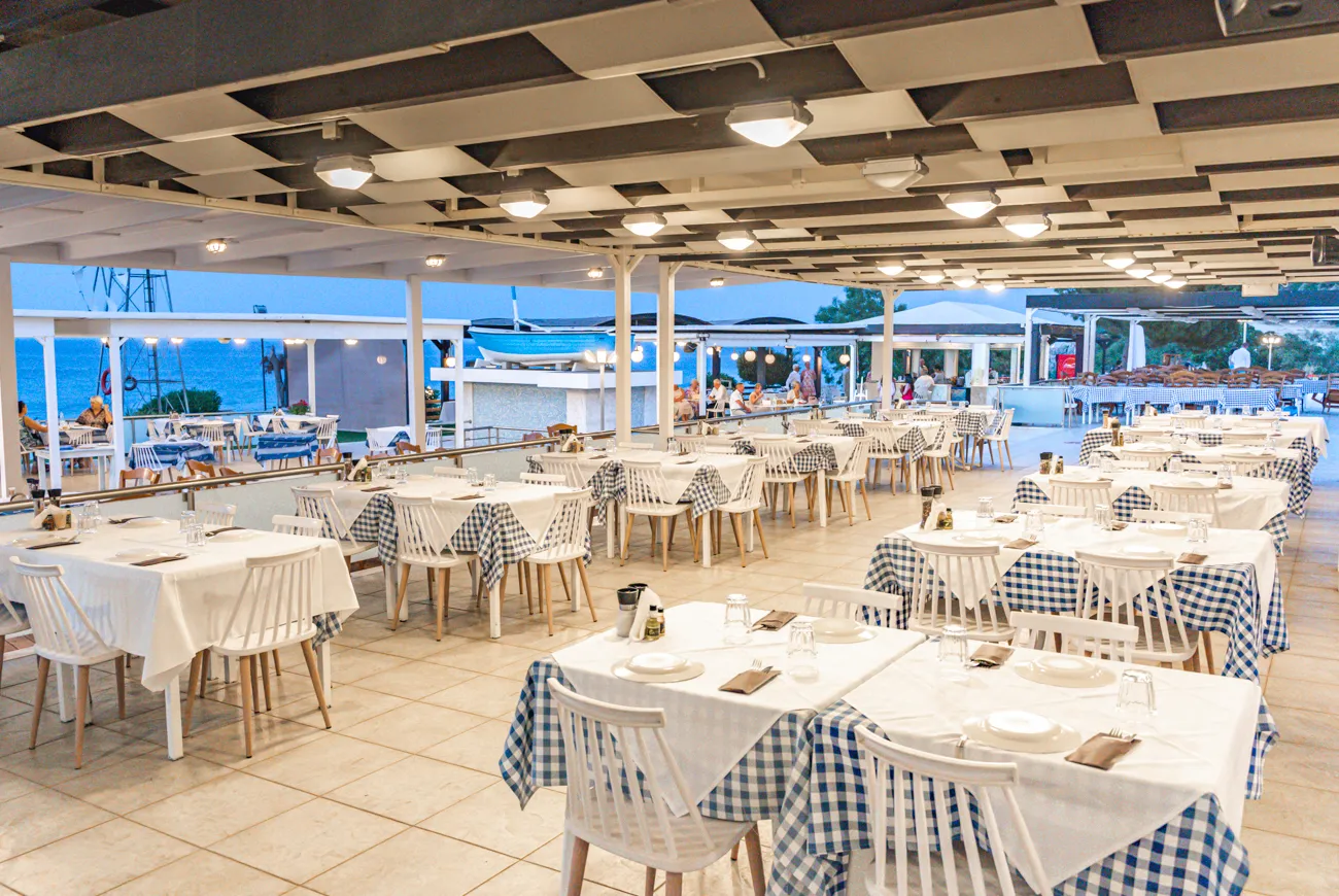 Tsampikos Kavourakia - Seafood Restaurant - Organization of events